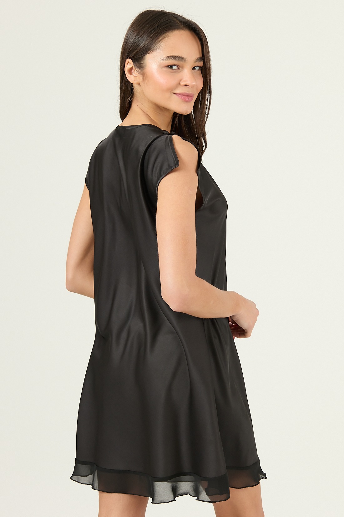 Camisola Sesgo Negro - Bbz | Barbizon